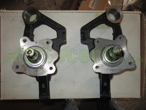 Попал на Кулак поворотний задній лівий. — Daewoo Nubira I, 1,6 л, 1998 ...