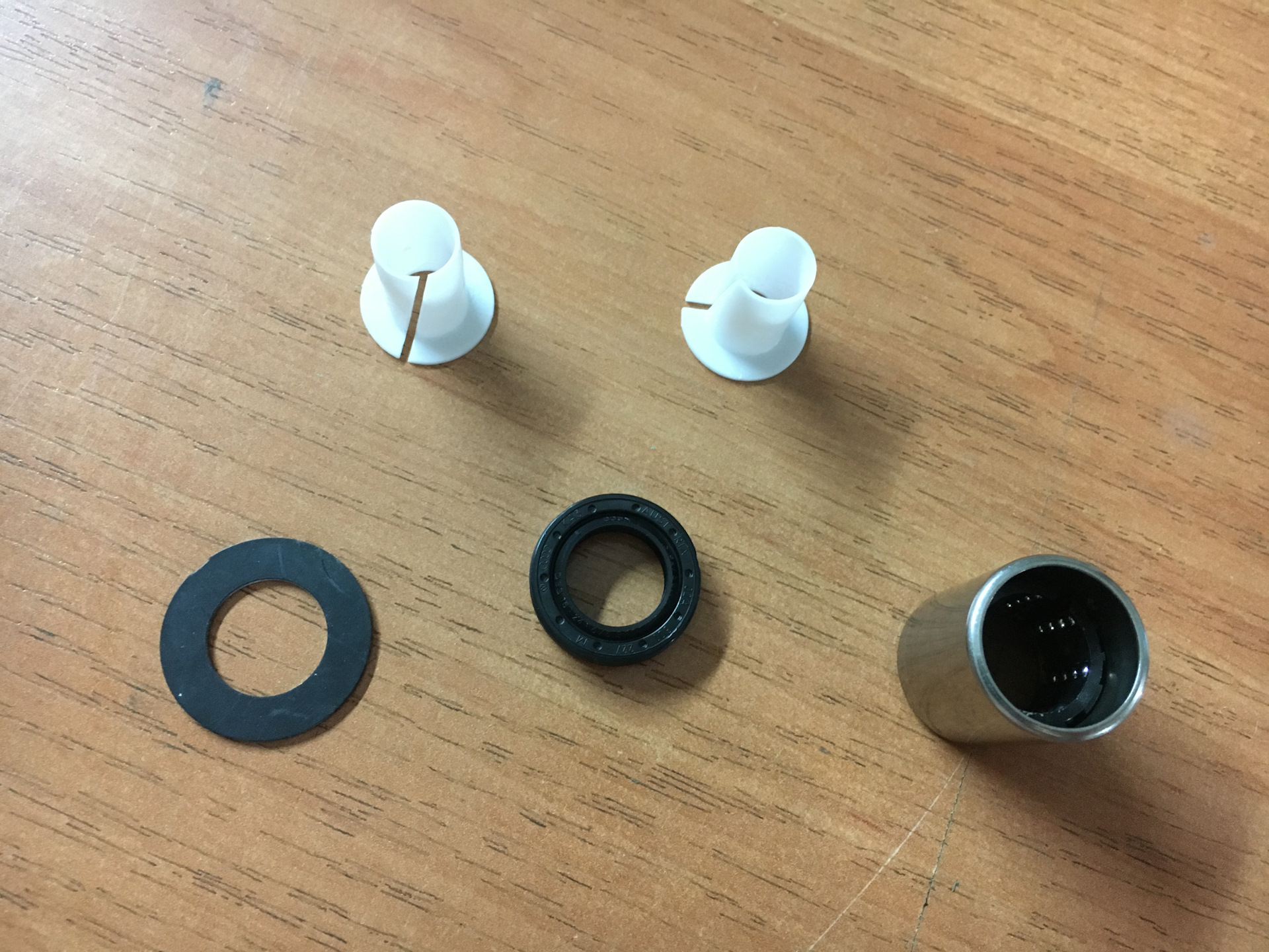 Замена подшипника на механизме переключения передач 02J EGU — Skoda ...