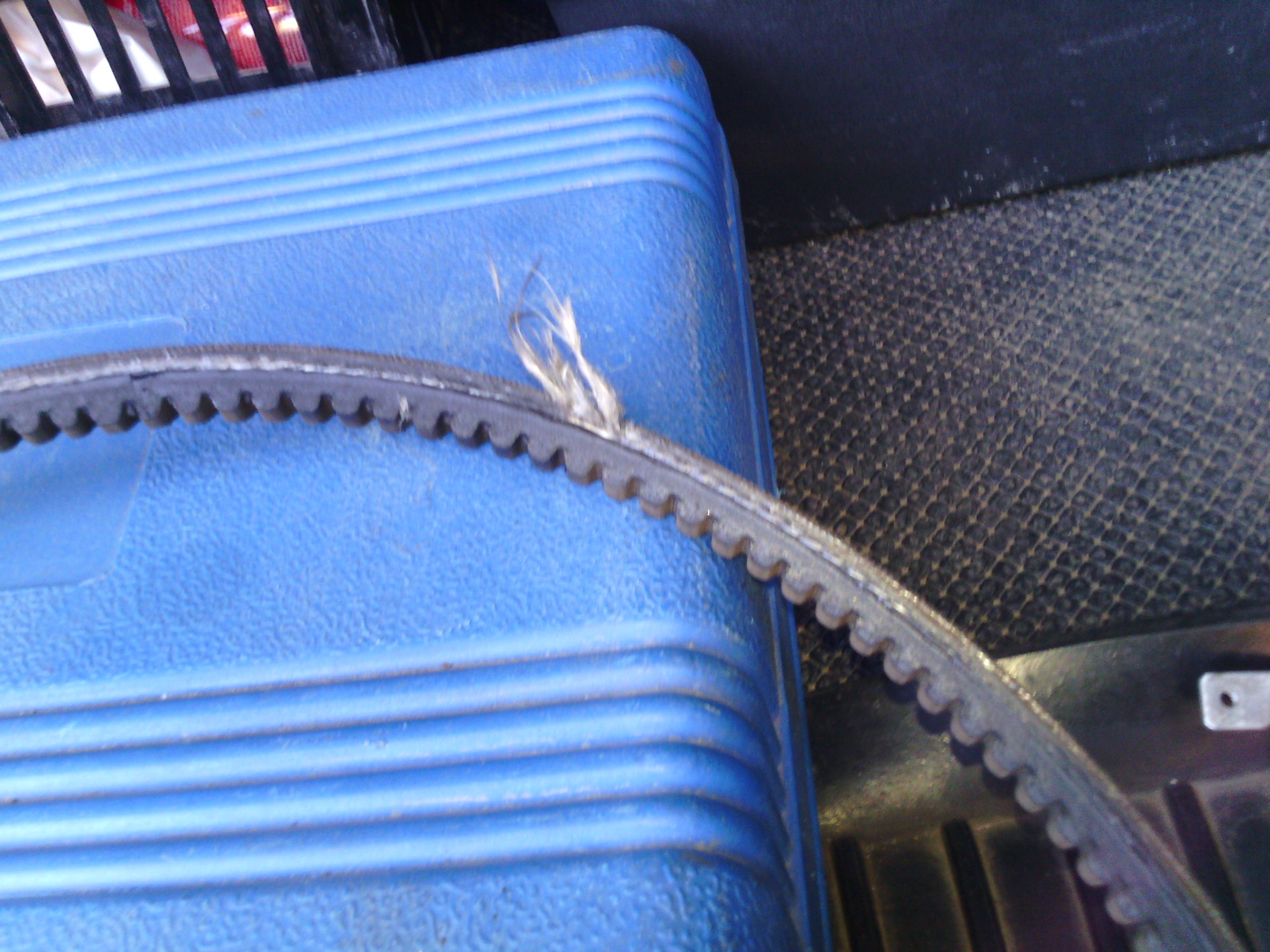 Генератор в строю! — Volkswagen Passat B3, 1,6 л, 1988 года | запчасти ...