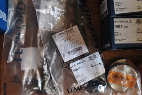 1098501 Подвеска (сайлентблок), раздаточная коробка LEMFORDER ...