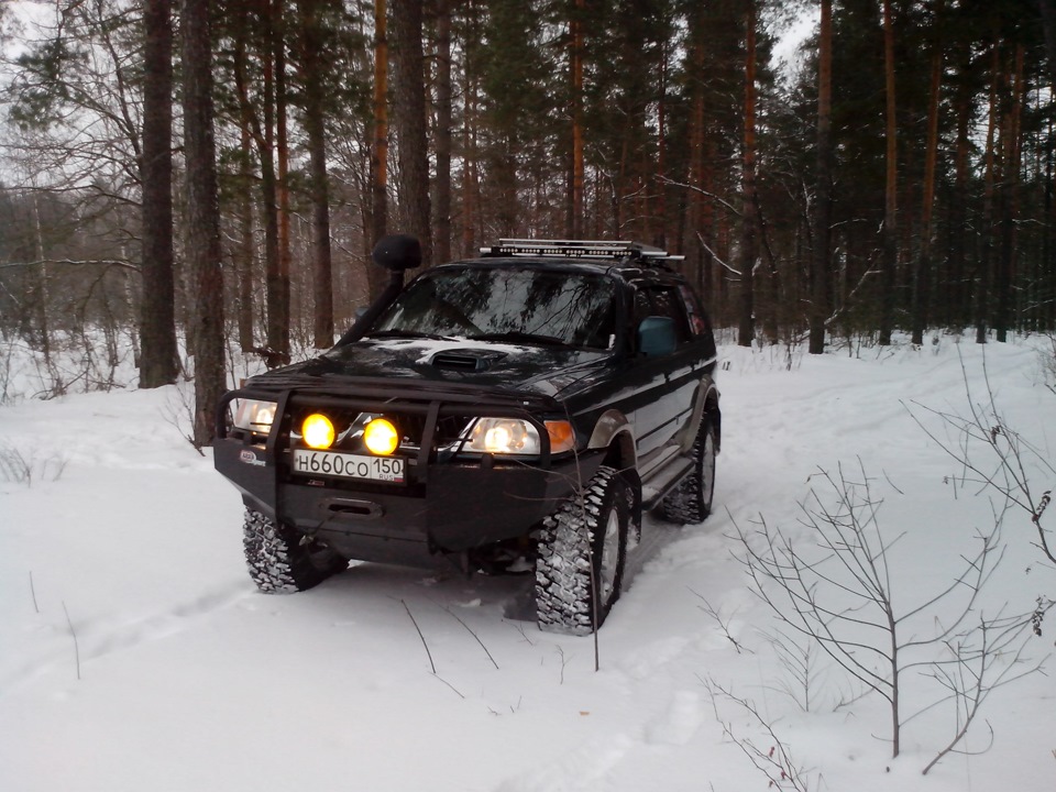 Новогодний лес — дело было вечером, делать было … нечего? — Mitsubishi ...