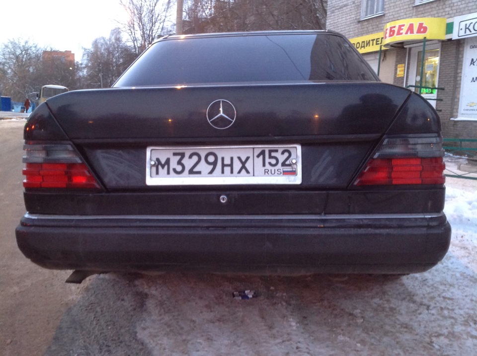Фонари Hella — Mercedes Benz E Class W124 2 6 л 1991 года