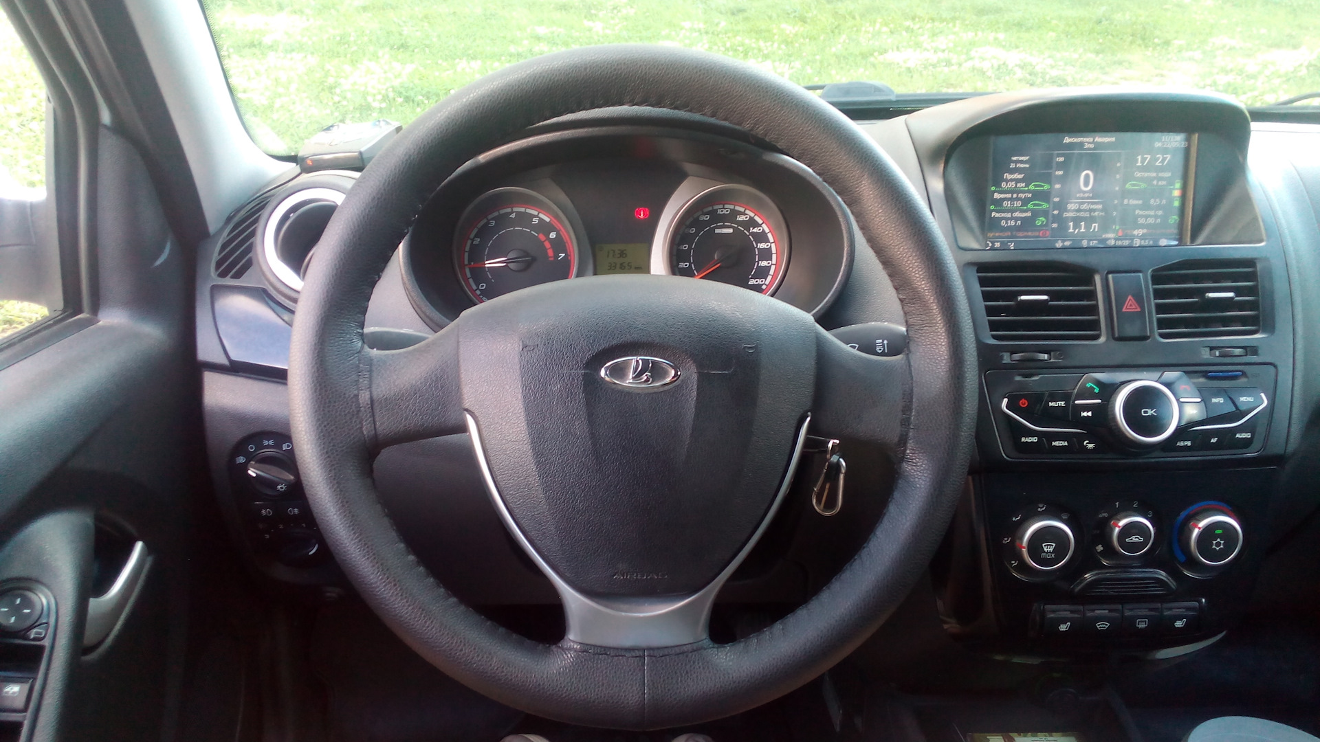Оплётка руля (обновление) — Lada Калина 2 универсал, 1,6 л, 2014 года ...