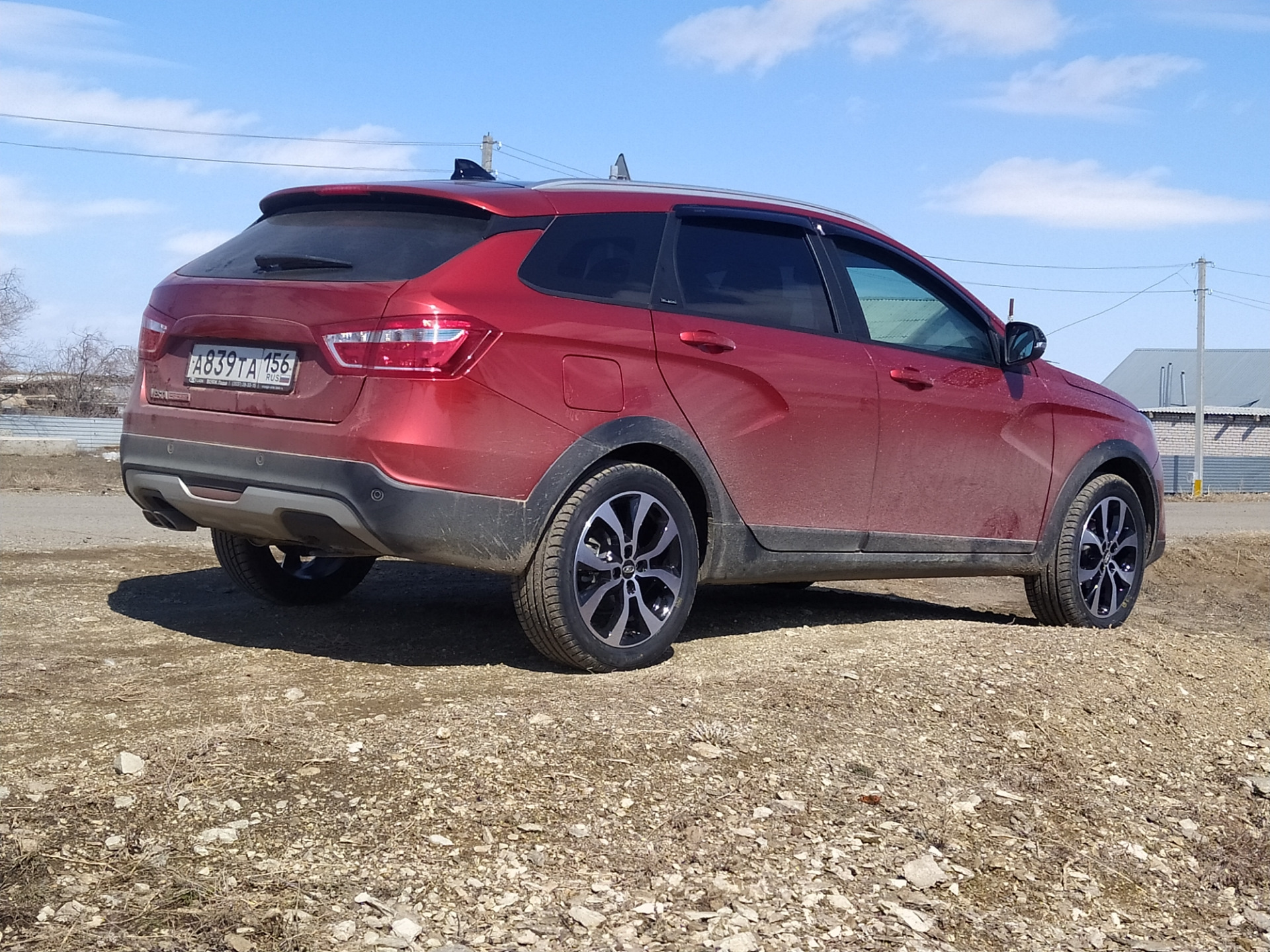 Переобулся в лето — Lada Vesta SW Cross (1G), 1,6 л, 2021 года | просто так | DRIVE2