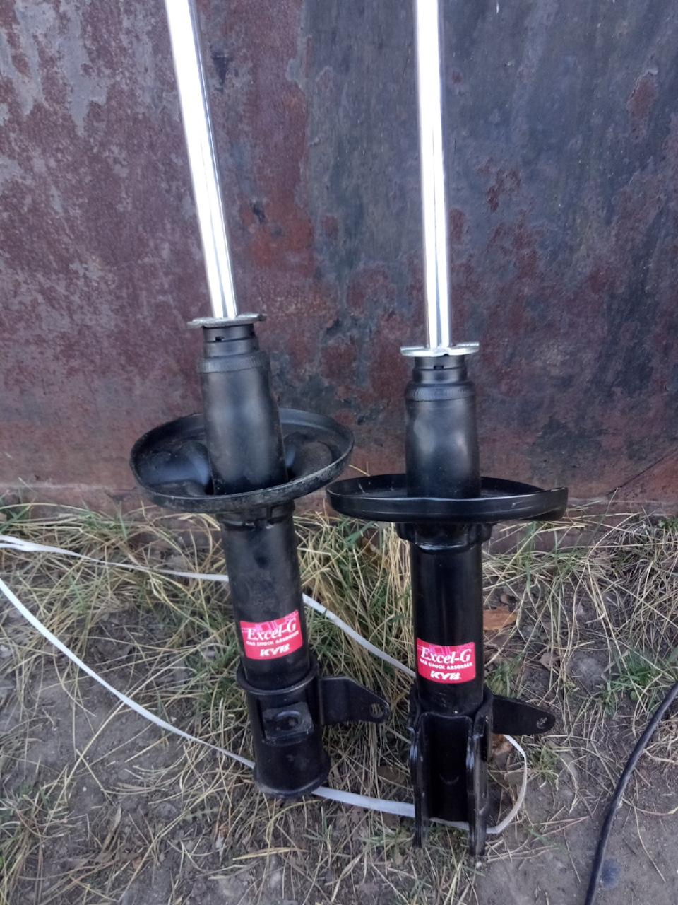 Замена задних стоик и пружин Mazda 323f/familiа — Mazda 323 VI, 1,8 л ...