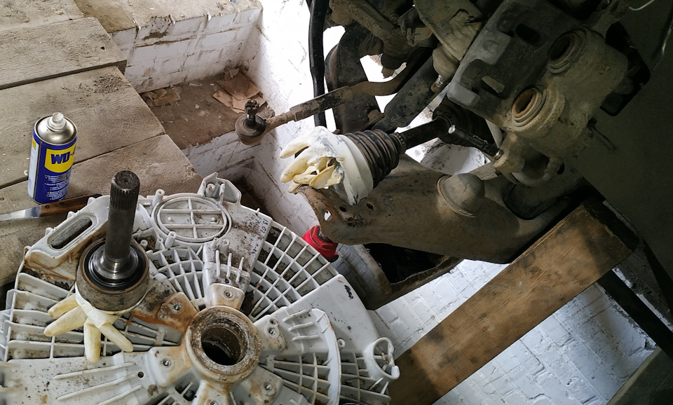 Левый привод и ступица — Mitsubishi Pajero Sport (1G), 2,5 л, 2004 года ...