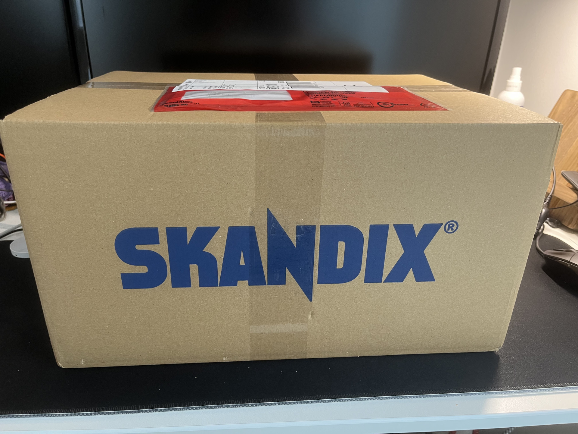 Первые доработки — Volvo V60 (2G), 2 л, 2020 года | аксессуары | DRIVE2