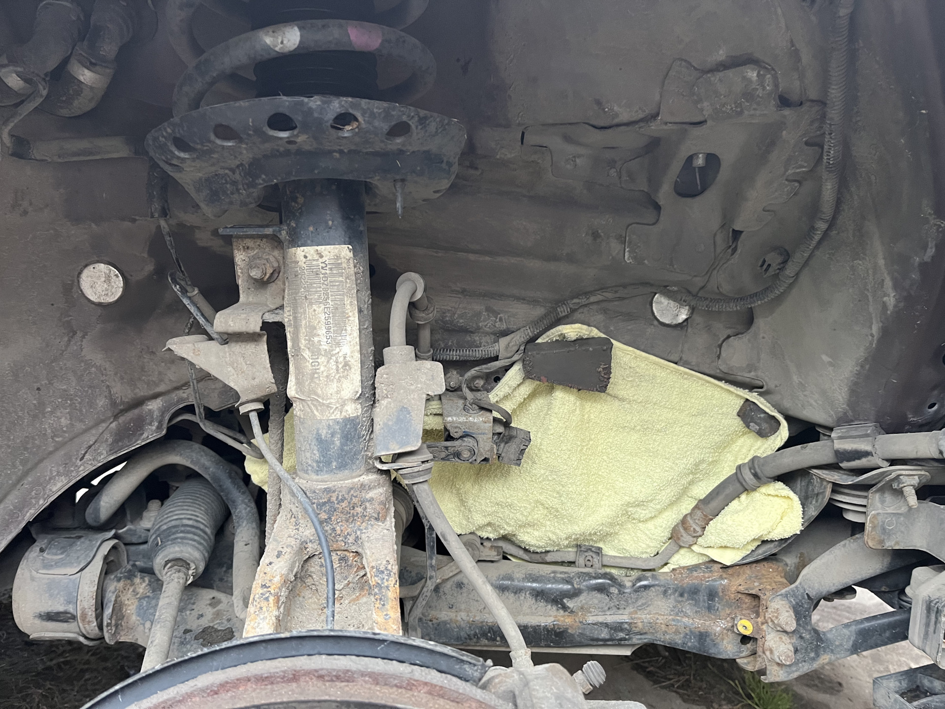 Доп. защита от грязи — Volvo XC60 (1G), 2,4 л, 2014 года | своими ...