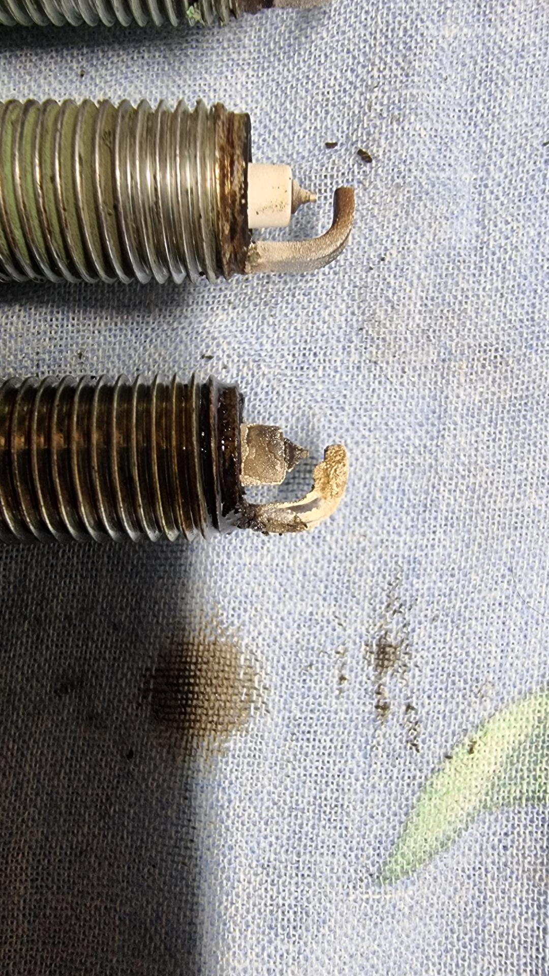 Свечи или везде наидалово 🙃 — SsangYong Actyon (2G), 2 л, 2013 года ...