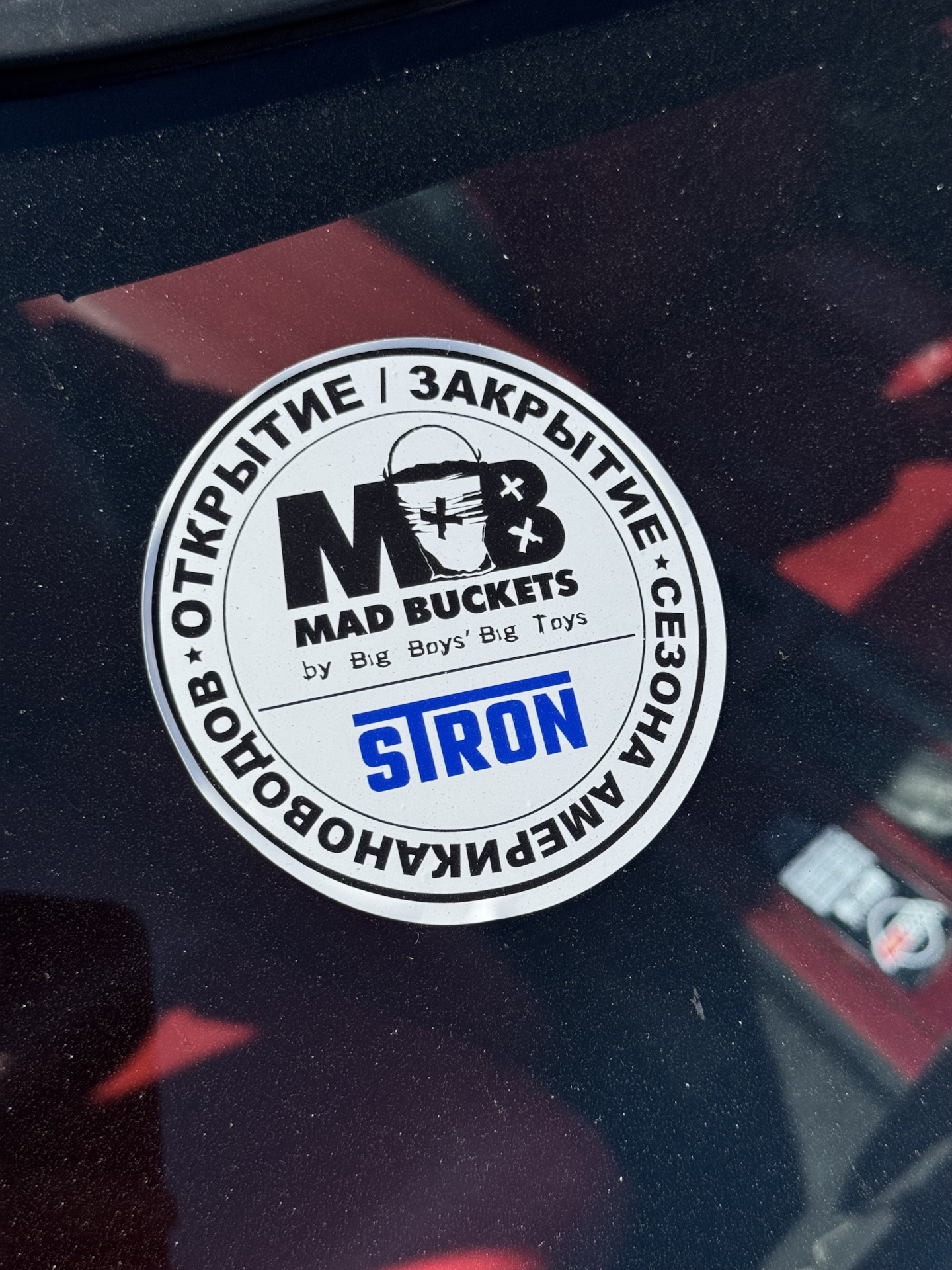 Открытие сезона с Mad Buckets: хром, солнце и американский дух — Chevrolet Corvette C4, 5,7 л ...