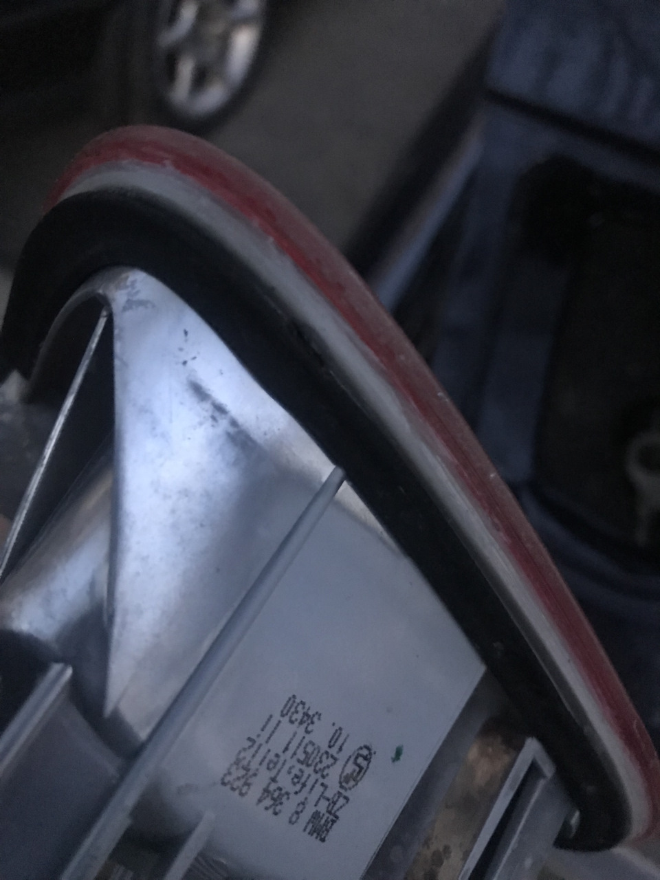 A0008103400 Вешалка для одежды Mercedes | Запчасти на DRIVE2