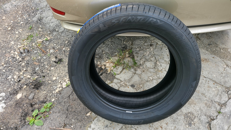 23. Шины SENTURY LANDSAIL QIRIN 990 215/55ZR17 98Y — Lexus ES 300h, 2,5 ...