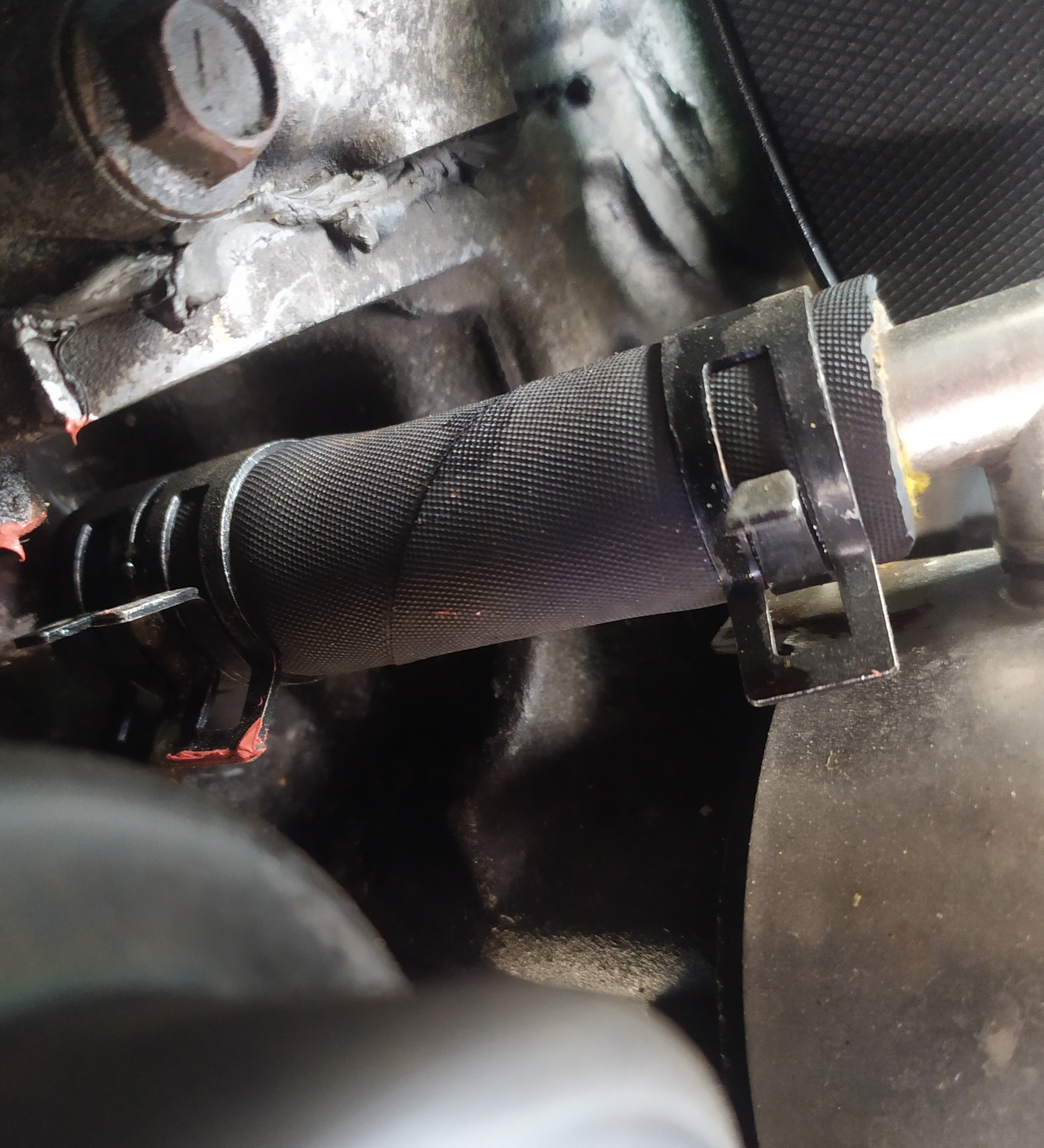 Замена патрубка ОЖ — Nissan Teana (J32), 2,5 л, 2011 года | своими ...