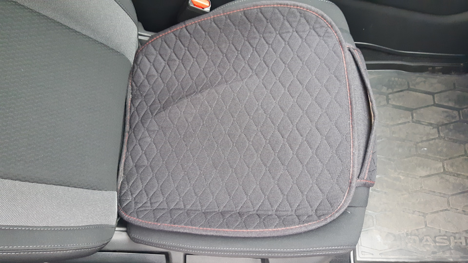 Накидка на сиденье. — Nissan Qashqai (2G), 2 л, 2019 года | аксессуары ...