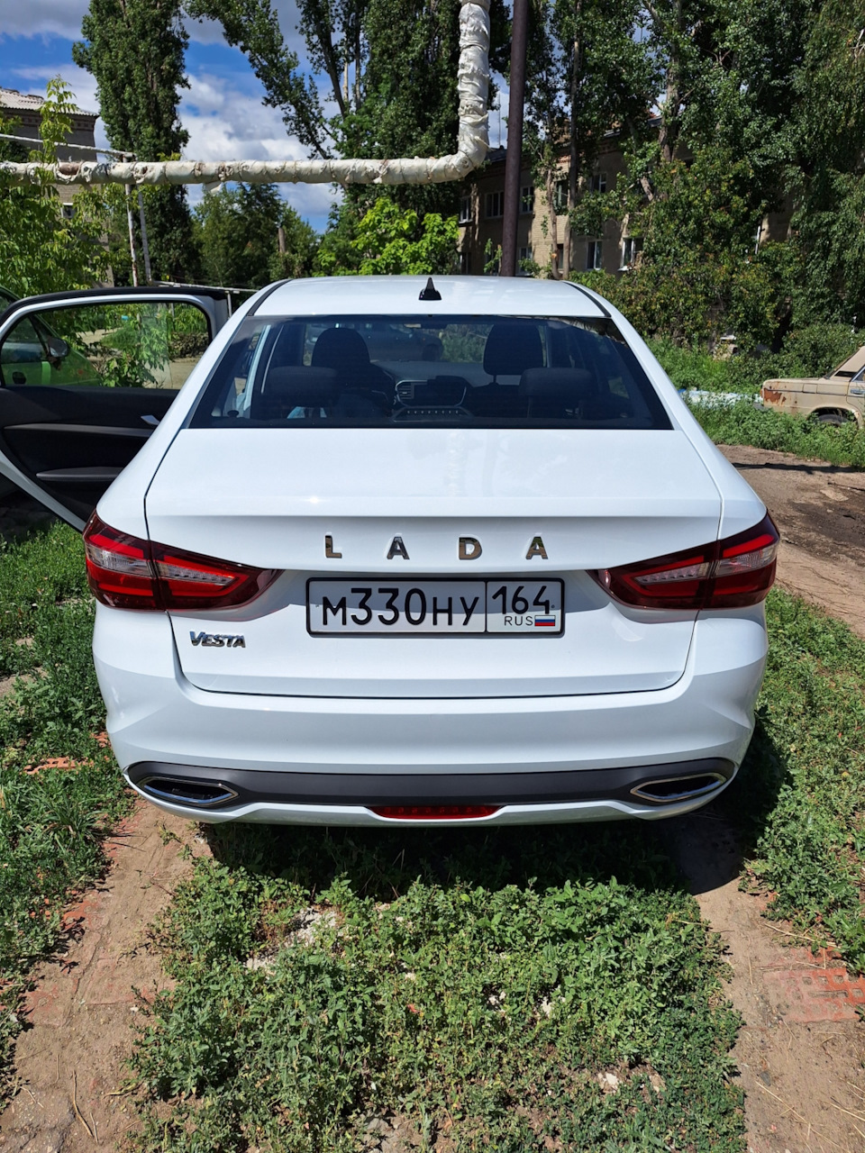 Поставил накладку на задний бампер — Lada Vesta (NG), 1,6 л, 2024 года | аксессуары | DRIVE2