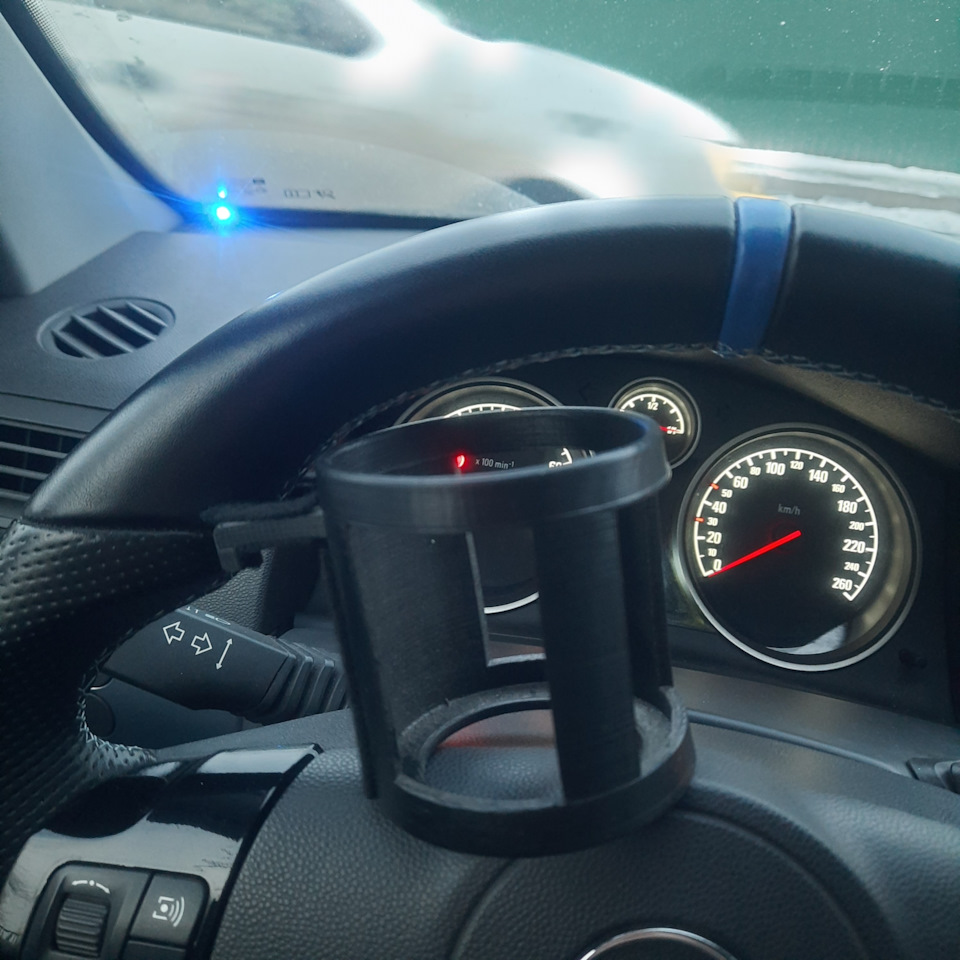 Подстаканник — Opel Astra H, 1,8 л, 2011 года | просто так | DRIVE2