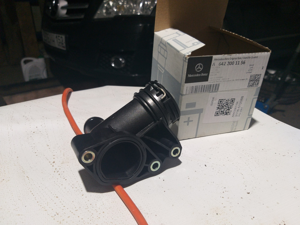 A6422001156 Фиттинг трубки системы охлаждения двс Mercedes | Запчасти ...