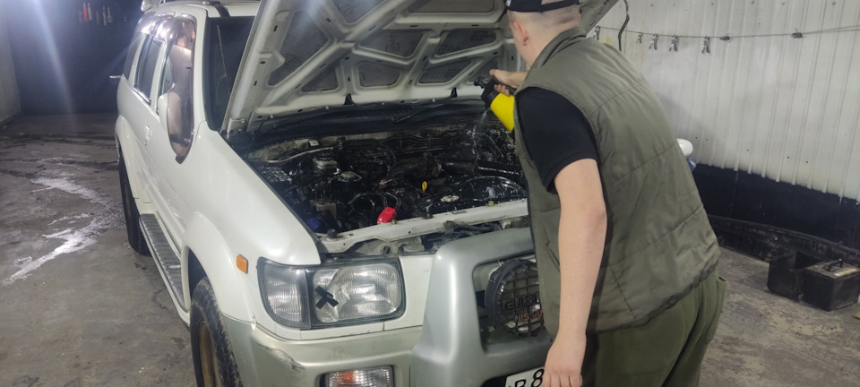 Мойка подкапотки — Nissan Terrano Regulus, 3,2 л, 1997 года | мойка ...