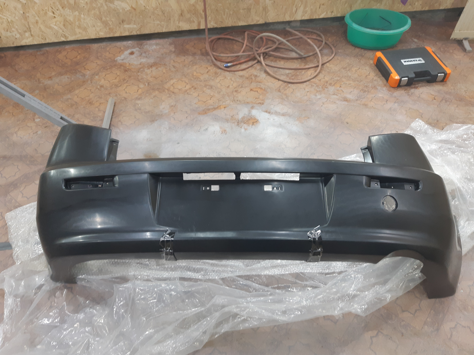 Новые бампера — Mitsubishi Lancer X, 2 л, 2008 года | запчасти | DRIVE2