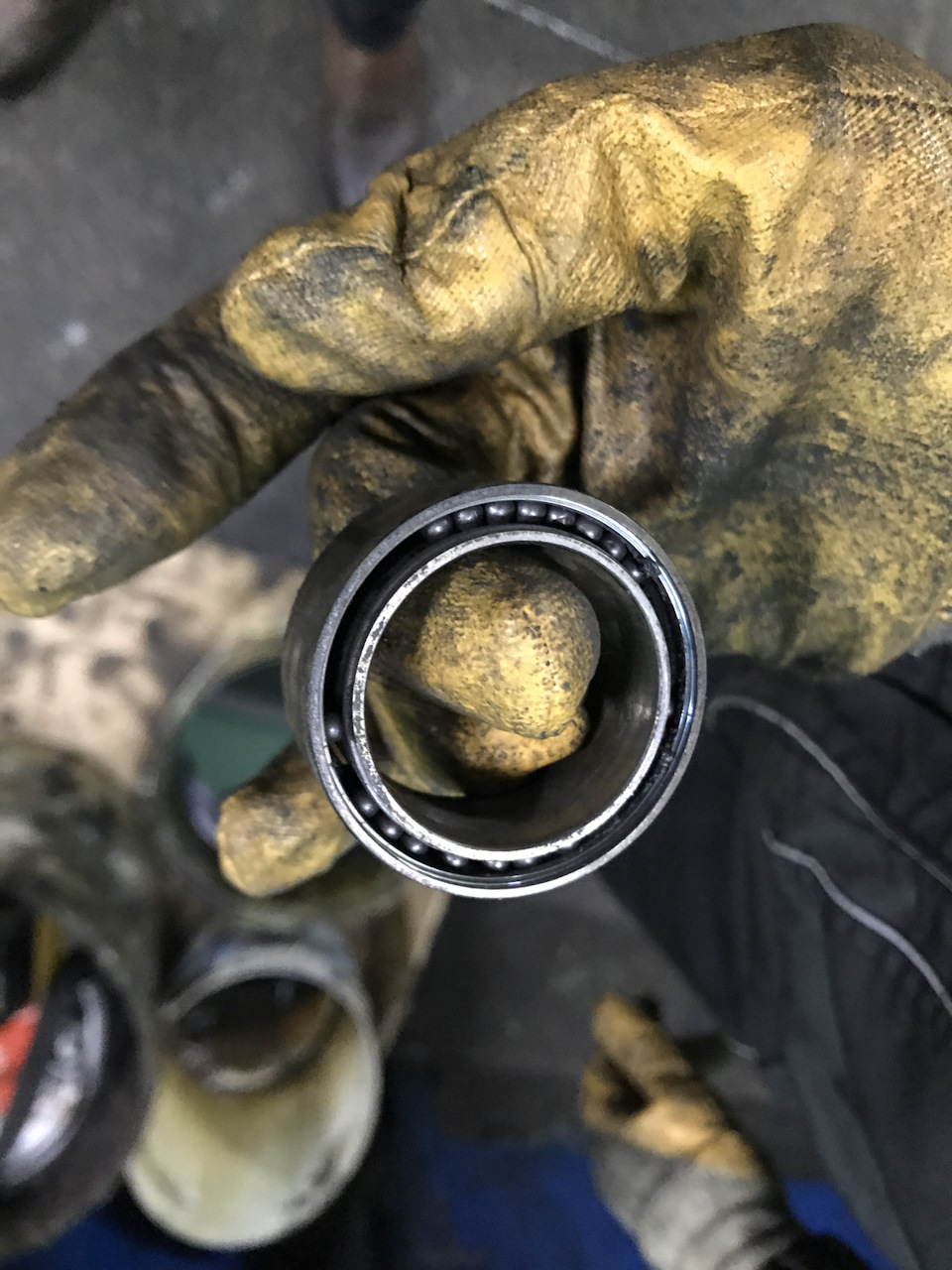 Замена ремня генератора, ролика генератора и подшипника кондишна ...