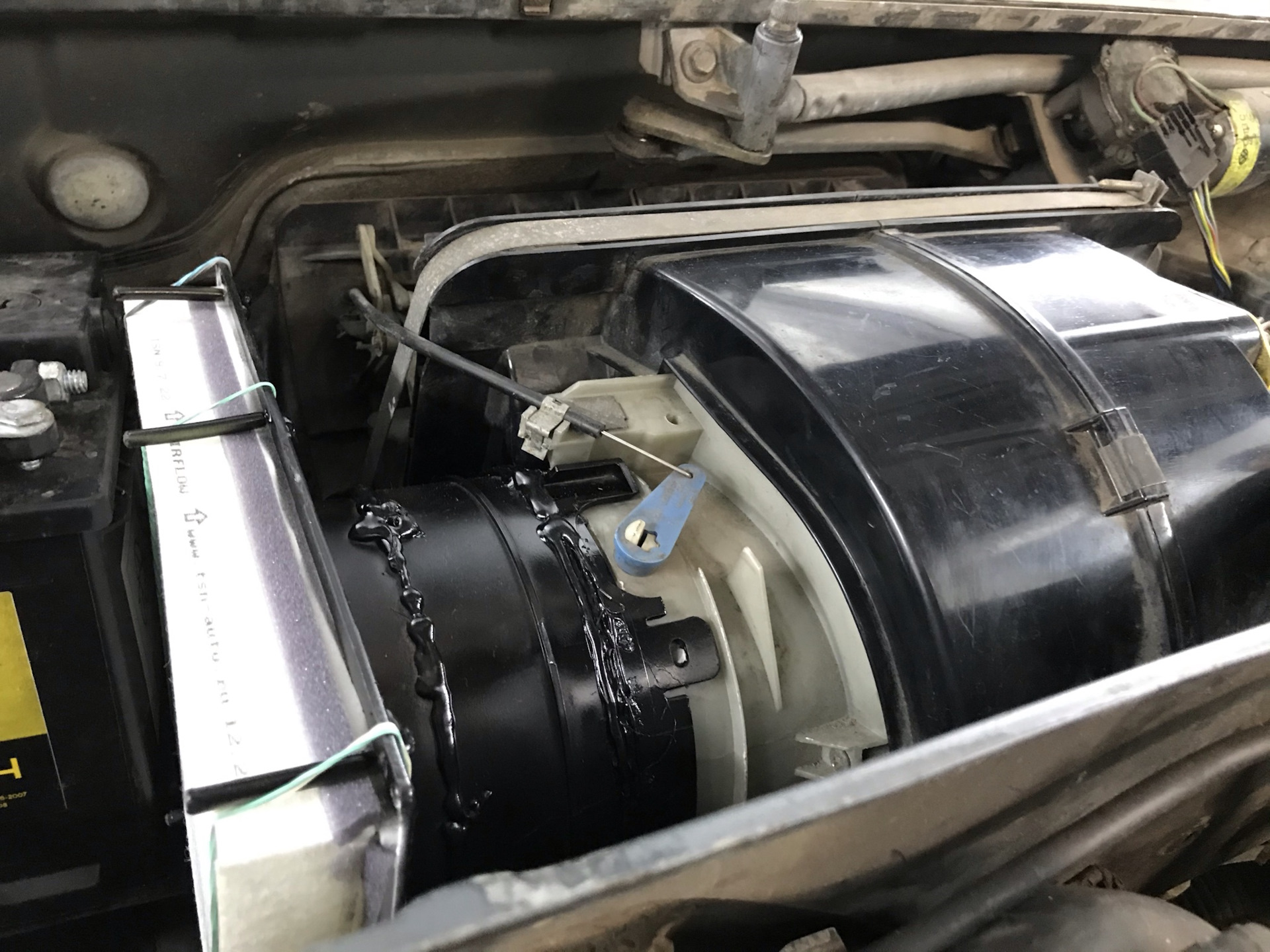 КОРПУС САЛОННОГО ФИЛЬТРА AUDI 100 C3 — Audi 100 (C3), 3,6 л, 1990 года ...