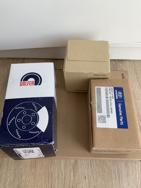 58302D7A00 КОМПЛЕКТ ТОРМОЗНЫХ КОЛОДОК С НАКЛАДКАМИ (4ШТ) KIA HYUNDAI ...