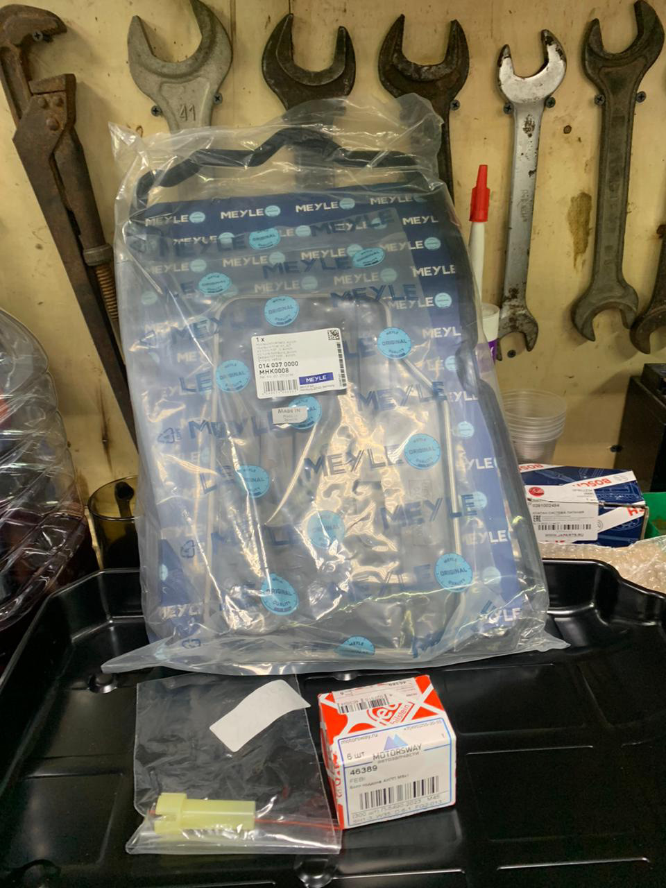 Замена масло в Акпп втулки стабилизатора подушка акпп — Mercedes-Benz M ...