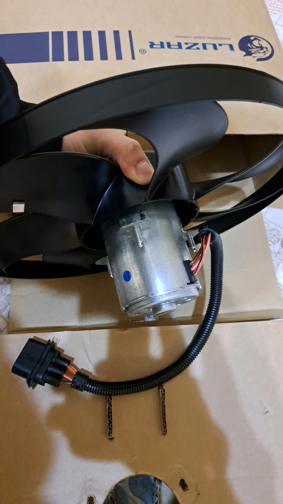 Замена большого вентилятора — Volkswagen Golf Mk4, 1,6 л, 1998 года ...