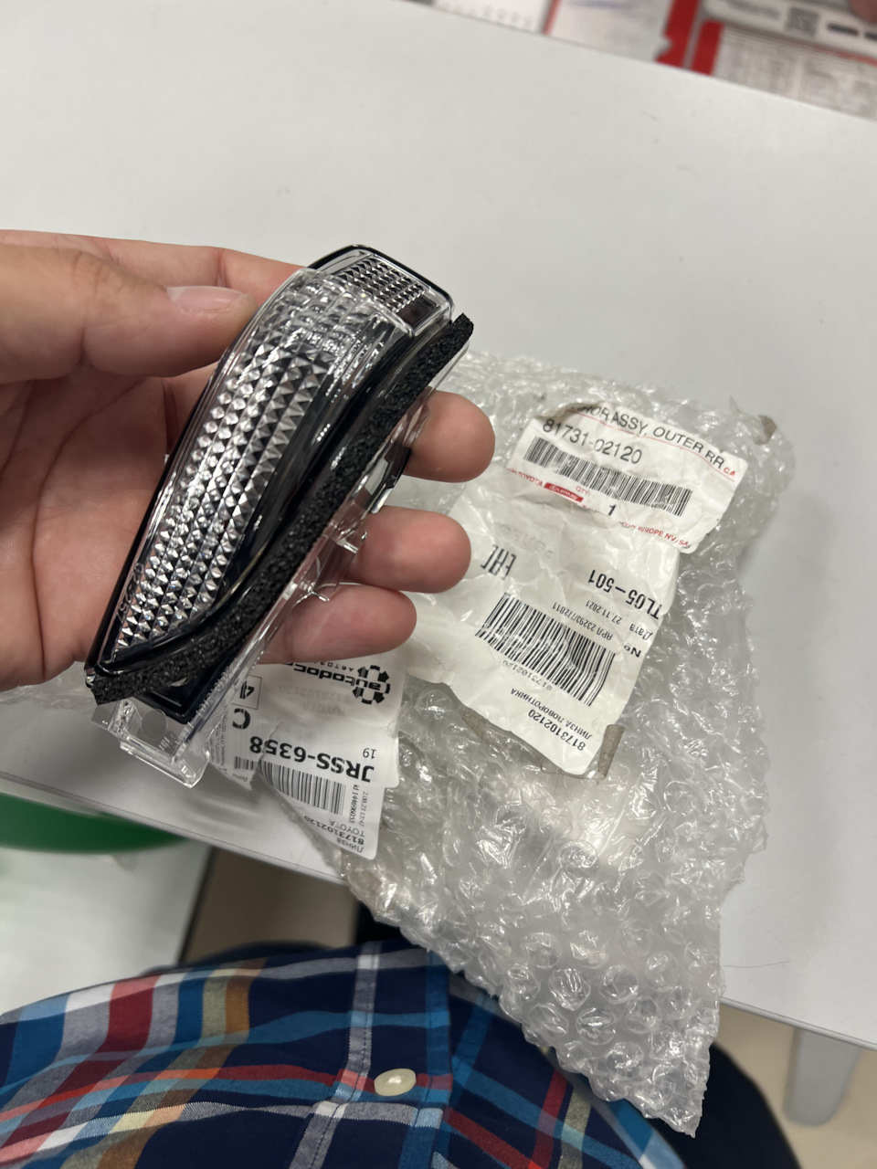 8173102120 Линза поворотника TOYOTA LEXUS | Запчасти на DRIVE2