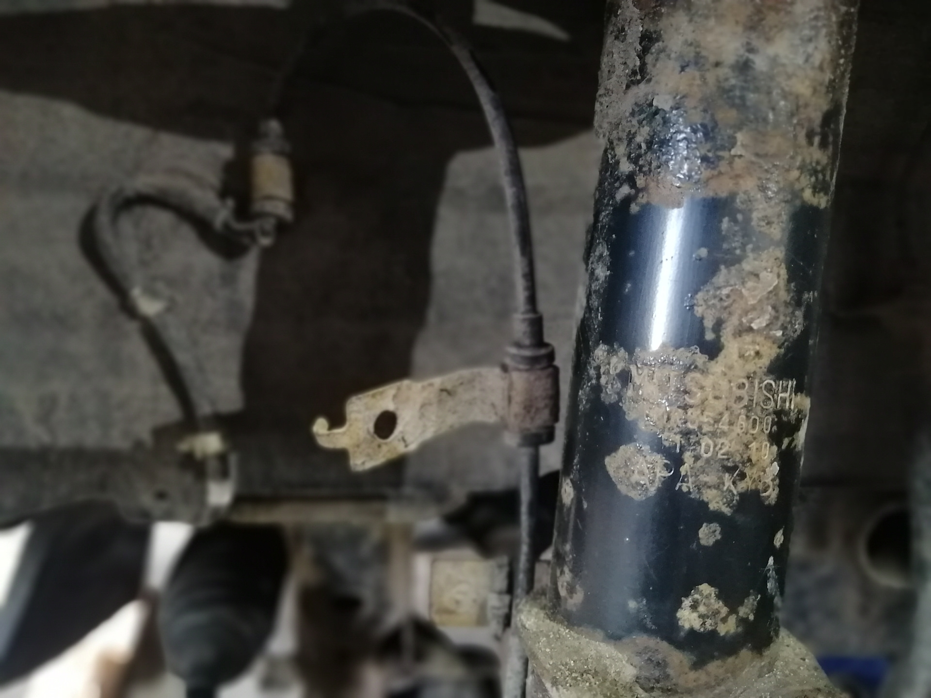 Ревизия подвески — Mitsubishi Pajero Pinin, 2 л, 2003 года | визит на ...