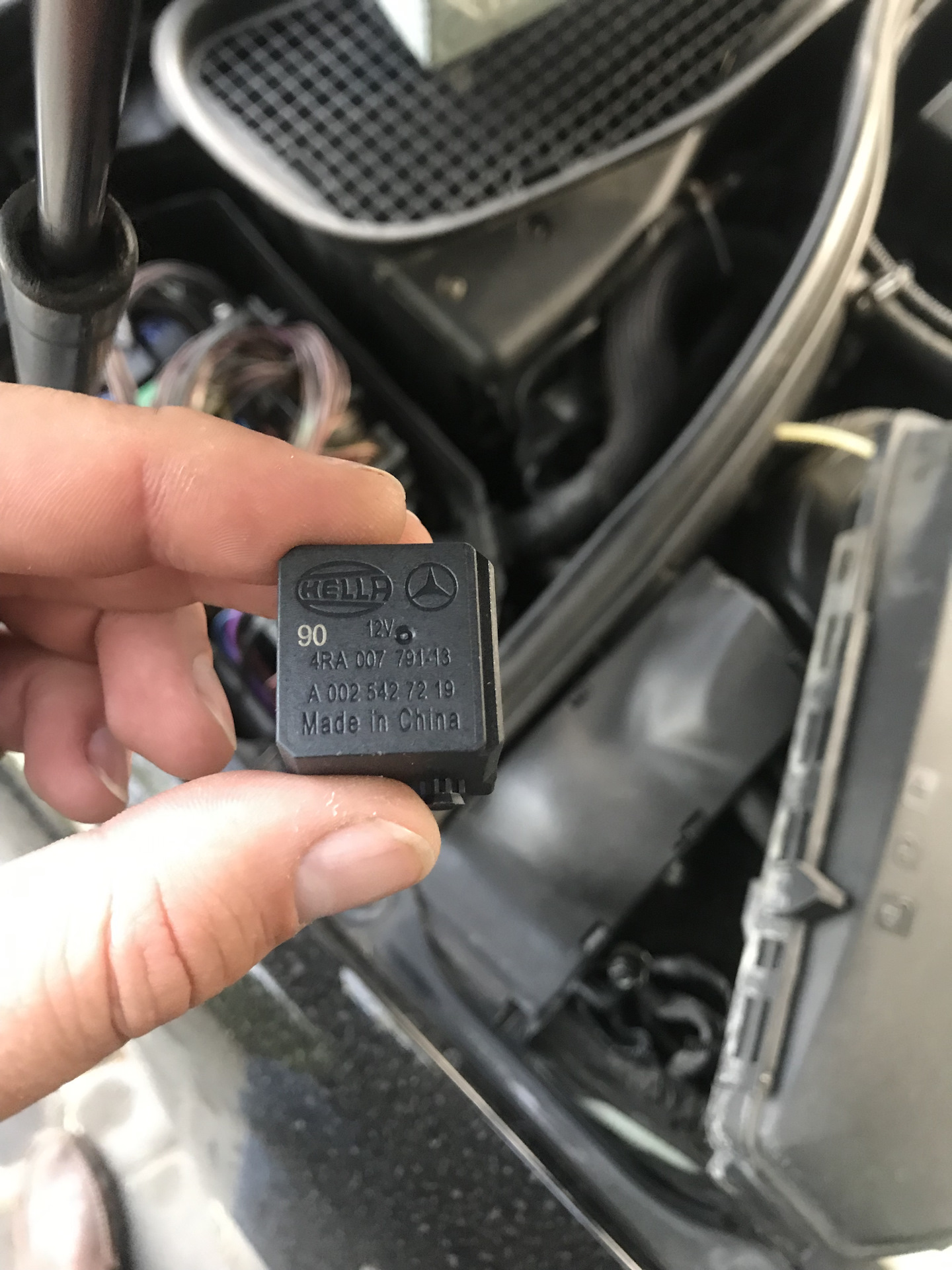 Реле насоса продува катализаторов! — Mercedes-Benz S-Class (W220), 5 л ...