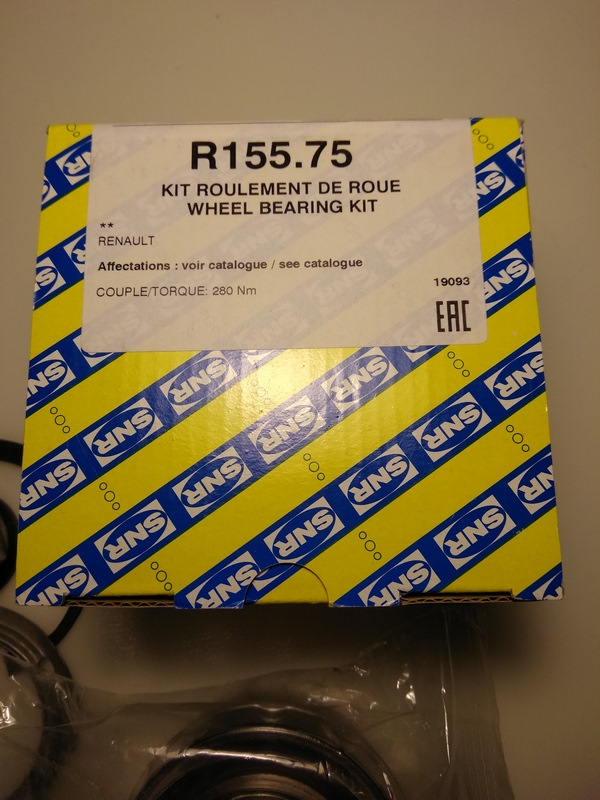 Передний ступичный подшипник — часть 1 — Lada Ларгус, 1,6 л, 2015 года ...