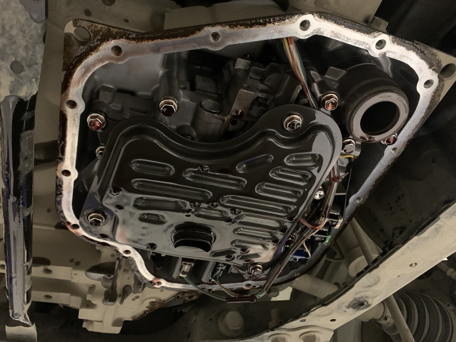 Замена жидкости CVT — Toyota Corolla (160), 1,6 л, 2017 года | плановое ...