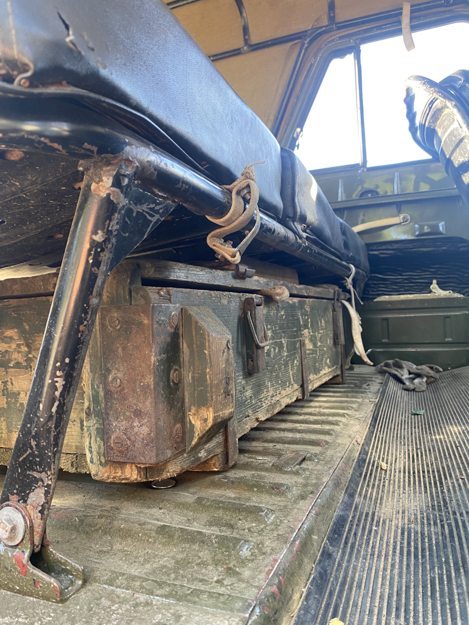 Ящик под сиденье в УАЗ-3151 с военного хранения — УАЗ 3151, 2,4 л, 1991 ...