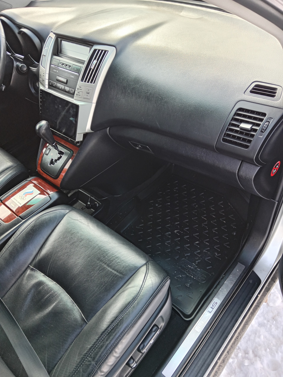 Новые коврики в салон — Lexus RX (2G), 3,5 л, 2006 года | аксессуары ...