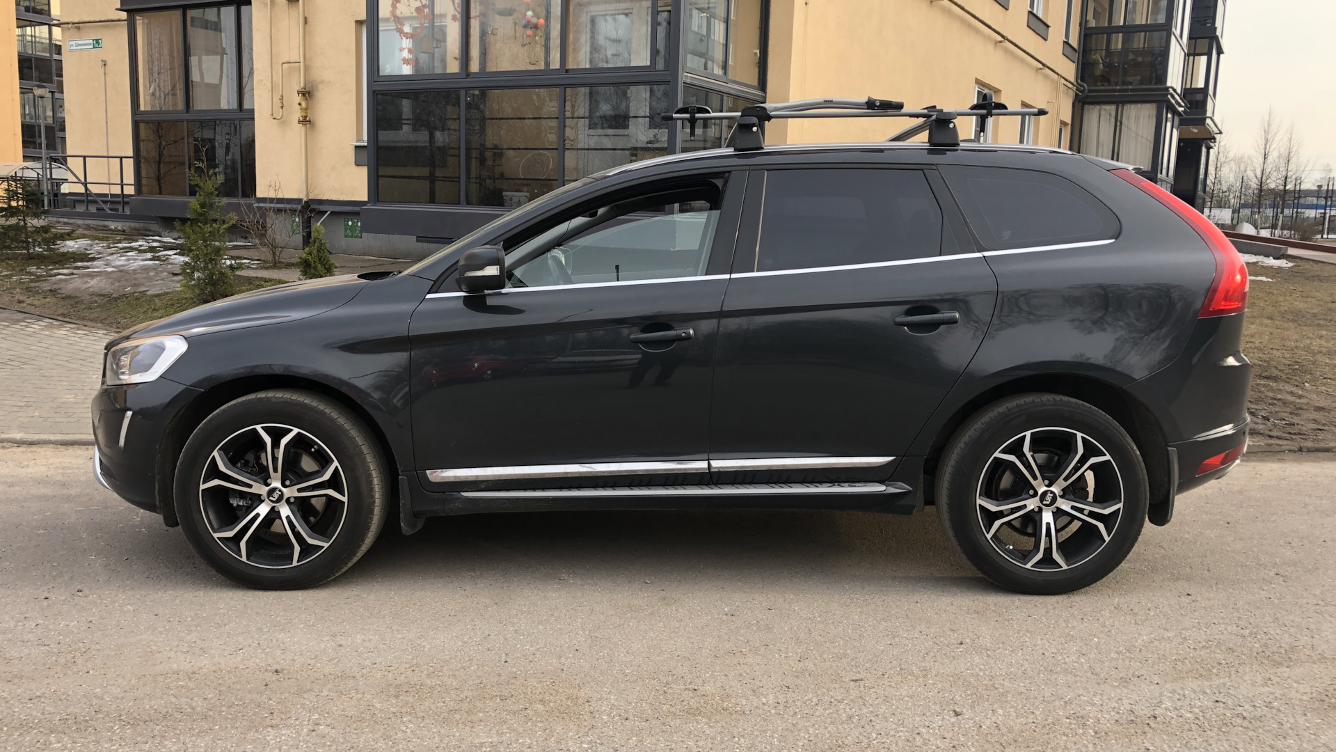 Volvo XC60 (1G) 2.4 дизельный 2014 | GRAPHITE на DRIVE2