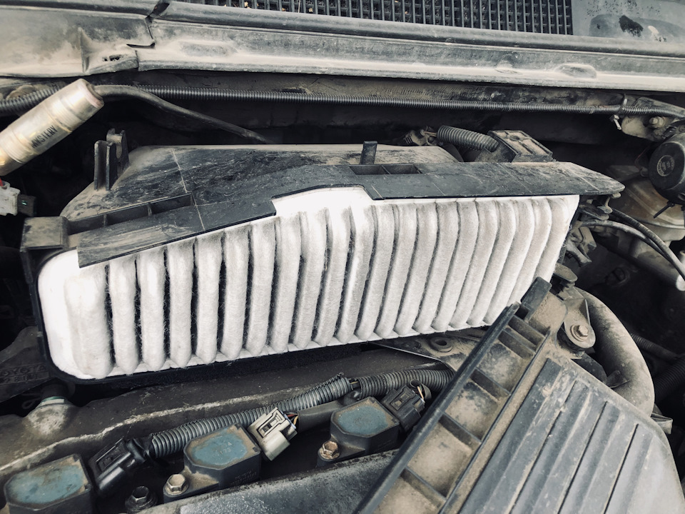 Воздушный фильтр — Toyota RAV4 (II), 2 л, 2001 года | наблюдение | DRIVE2