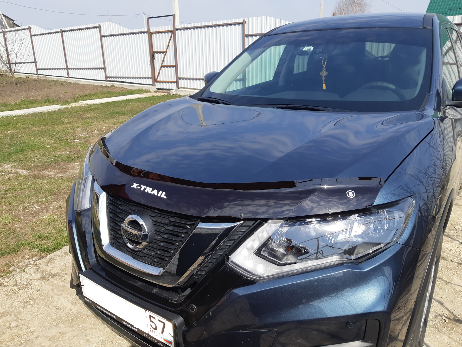 Дефлектор капота — Nissan X-Trail III (t32), 2 л, 2019 года ...