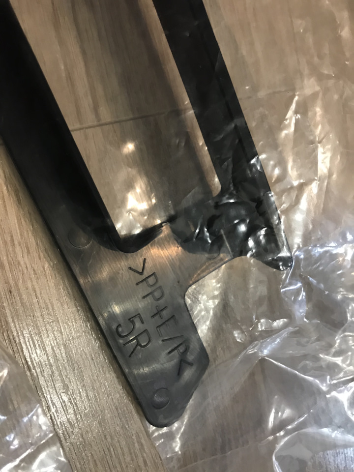 5385102160 УПЛОТНИТЕЛЬНАЯ РЕЗИН TOYOTA LEXUS | Запчасти на DRIVE2