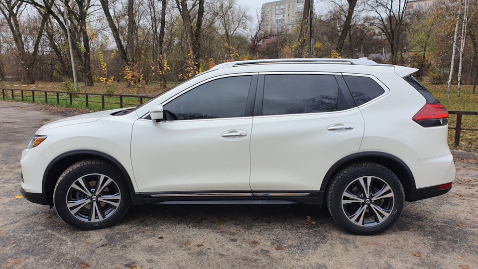 Накладки дверей и порог — Nissan X-Trail III (t32), 2,5 л, 2019 года ...