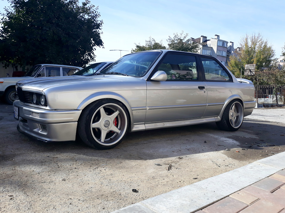 kastums brock b1 — BMW 3 series (E30), 3,2 л, 1987 года | колёсные диски | DRIVE2