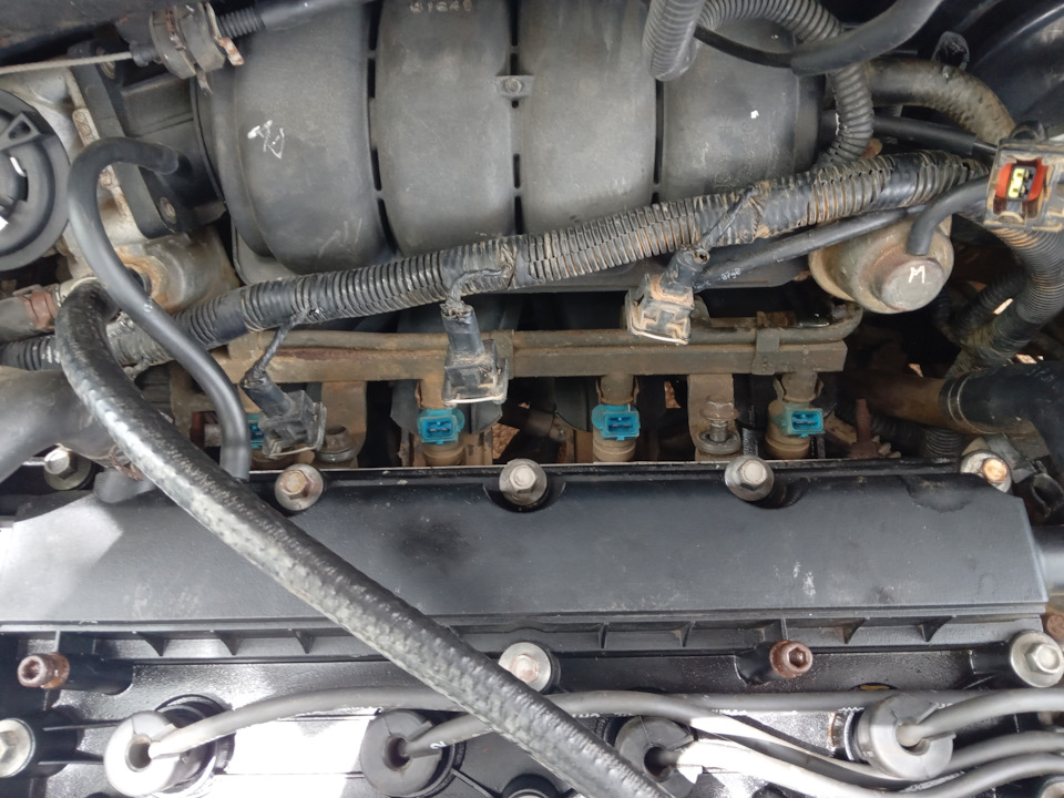 Replacing damage fuel injections. — Chevrolet Tacuma, 1,6 л, 2004 года ...