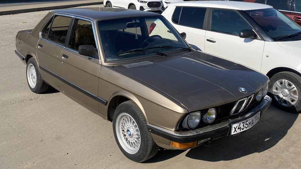 BMW 5 series (E28) 1.8 бензиновый 1983 | BAHAMA-BEIGE 1983 на DRIVE2