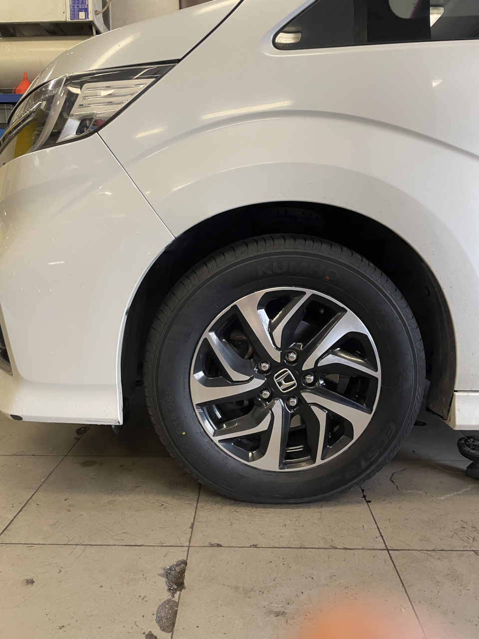 Резина лето kumho — Honda Stepwgn (5G), 1,5 л, 2018 года | шины | DRIVE2