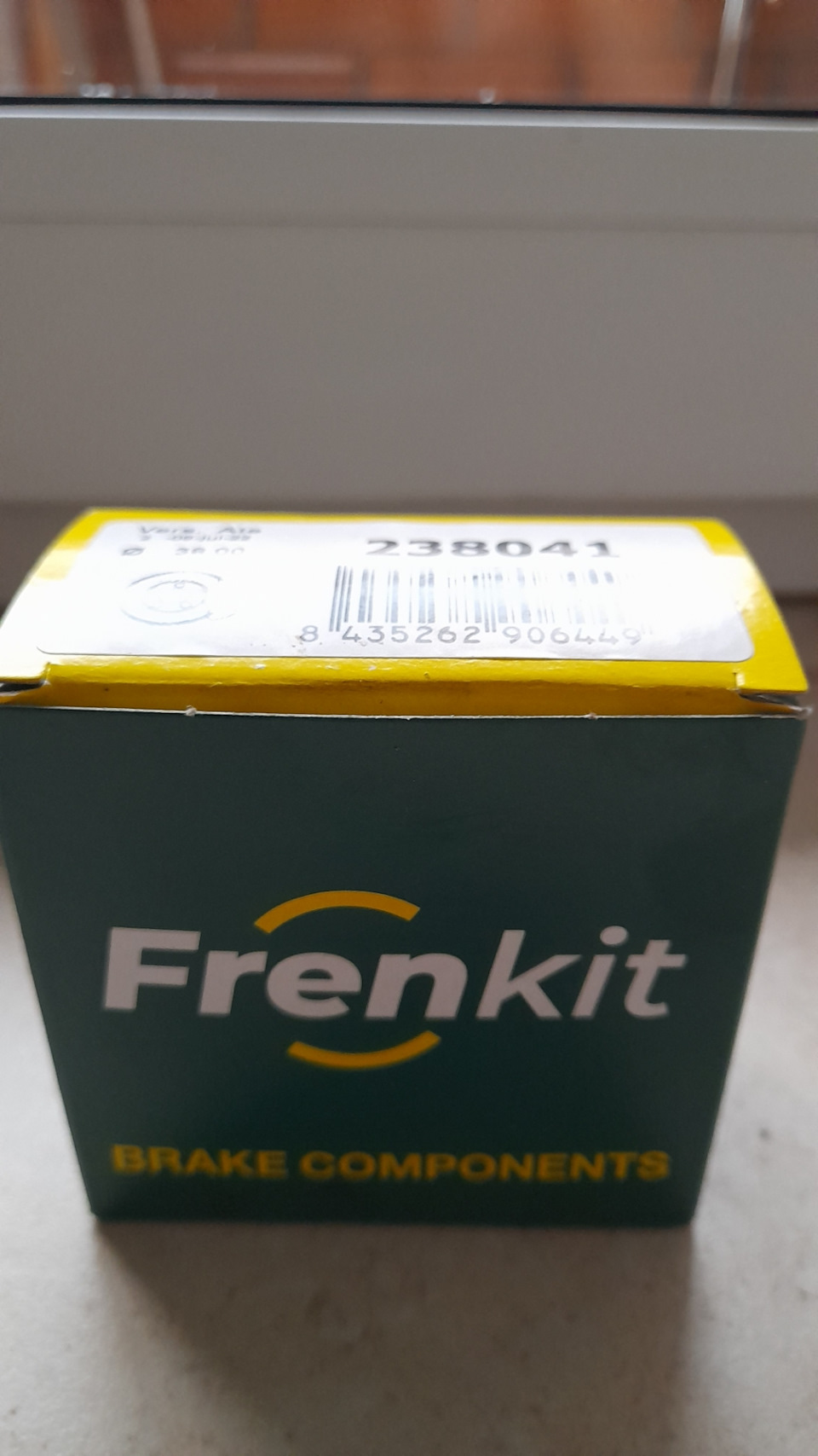 Задний правый суппорт — Ford Focus Hatchback III, 1,6 л, 2013 года ...