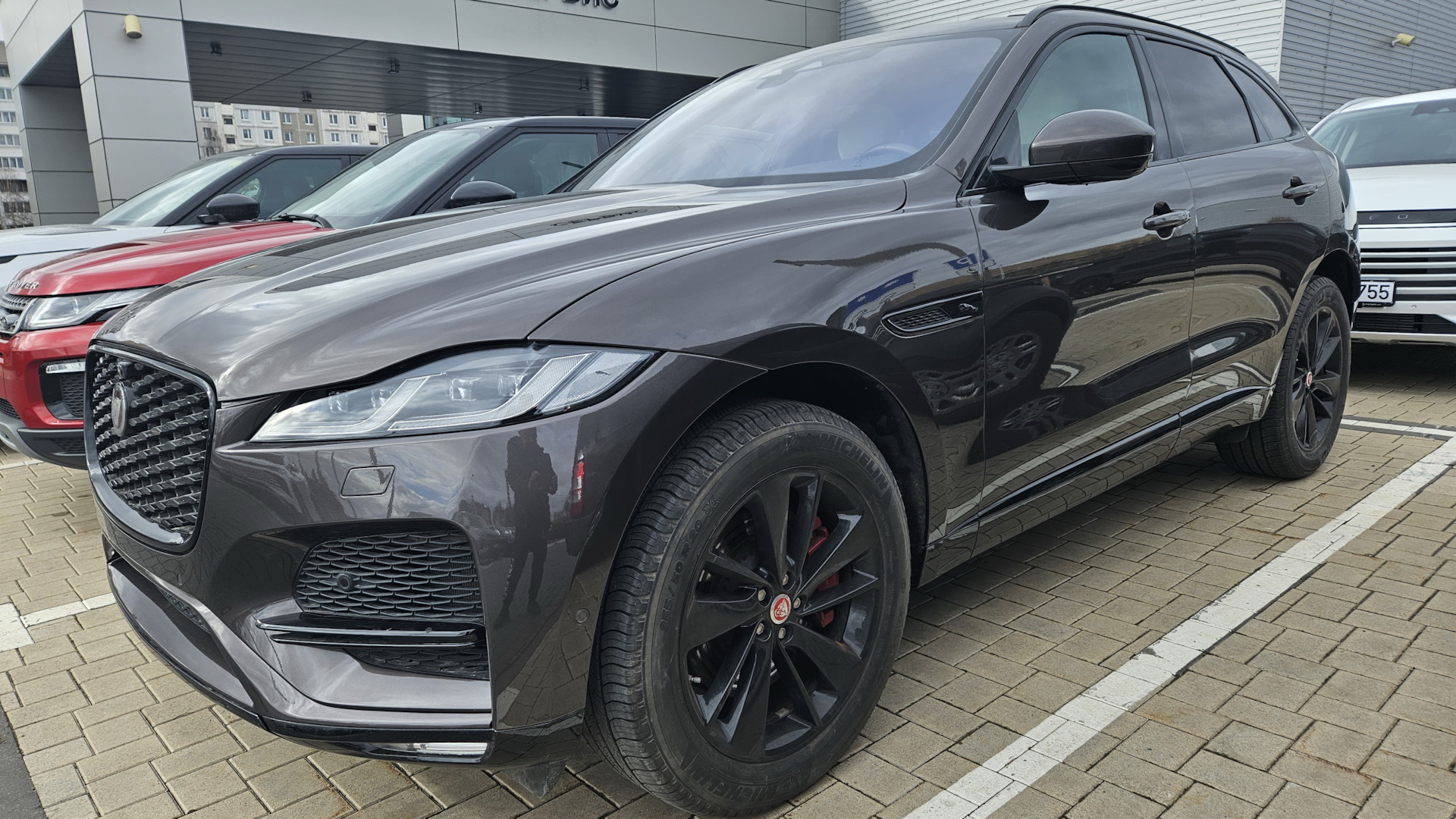 Jaguar F-Pace 3.0 бензиновый 2021 | Charente Grey P340 MHEV на DRIVE2