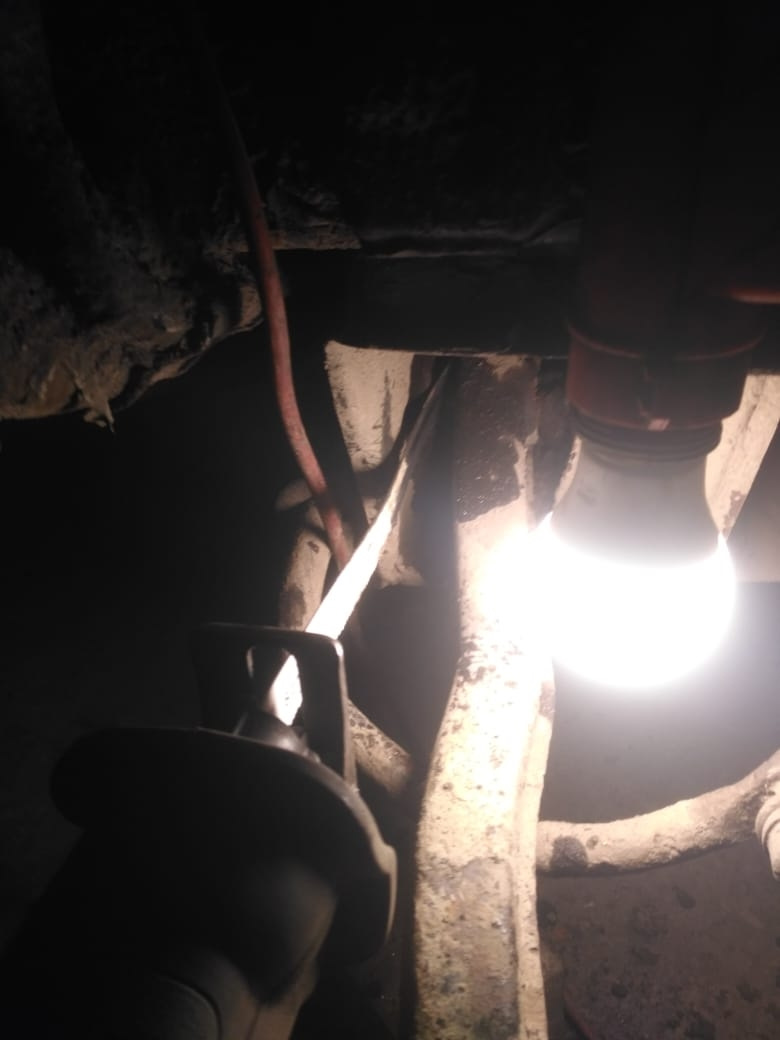 2518850623 Кронштейн крепления фары противотуманный правый R W251 ...