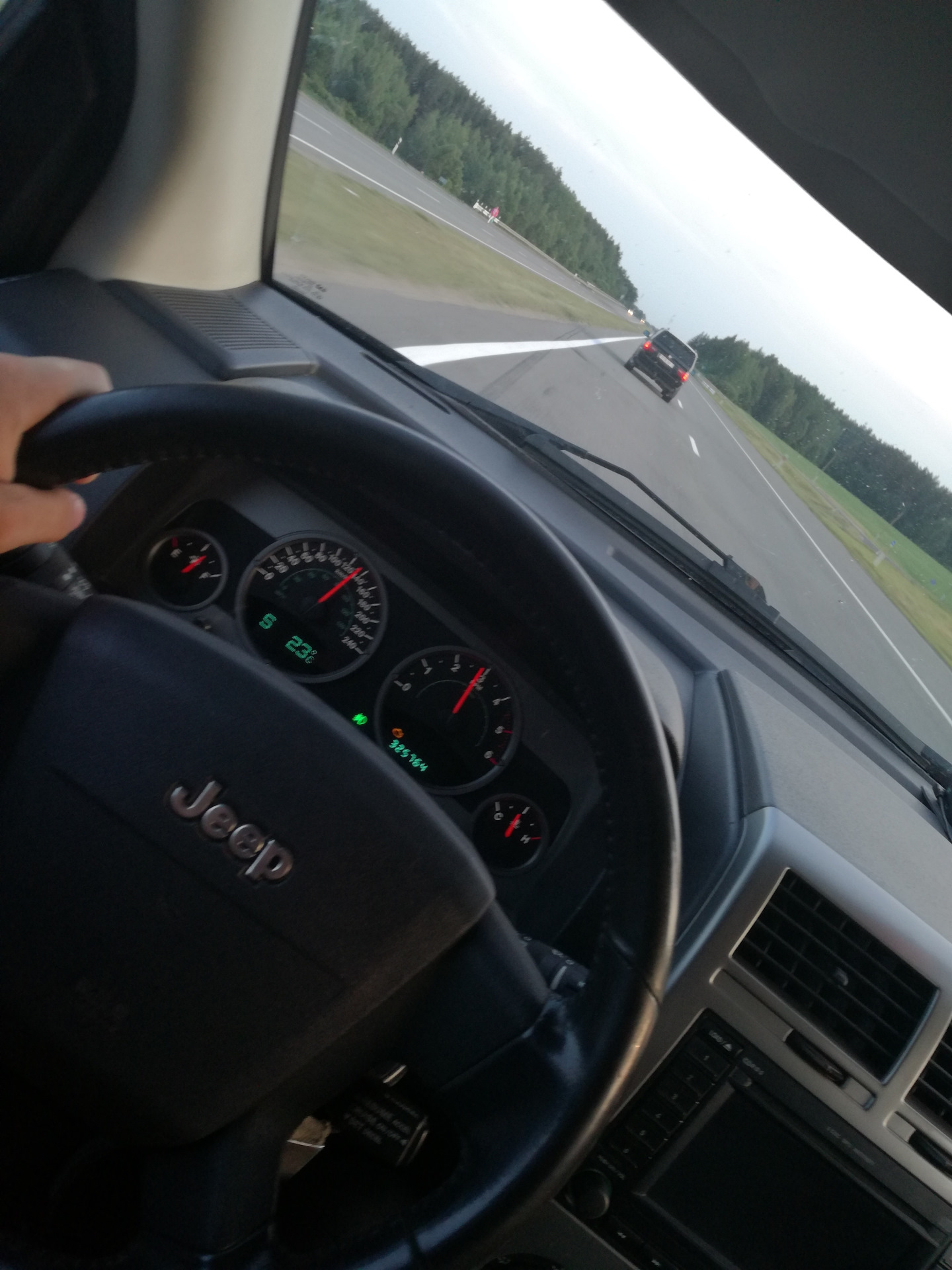 Вот джэпик и дома — Jeep Compass (1G), 2 л, 2007 года | просто так | DRIVE2