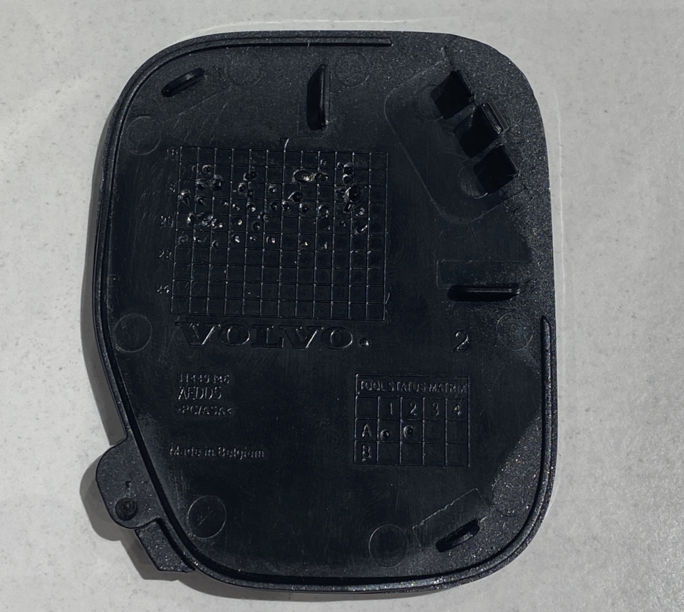 Пропала заглушка переднего бампера — Volvo XC40, 2 л, 2021 года ...