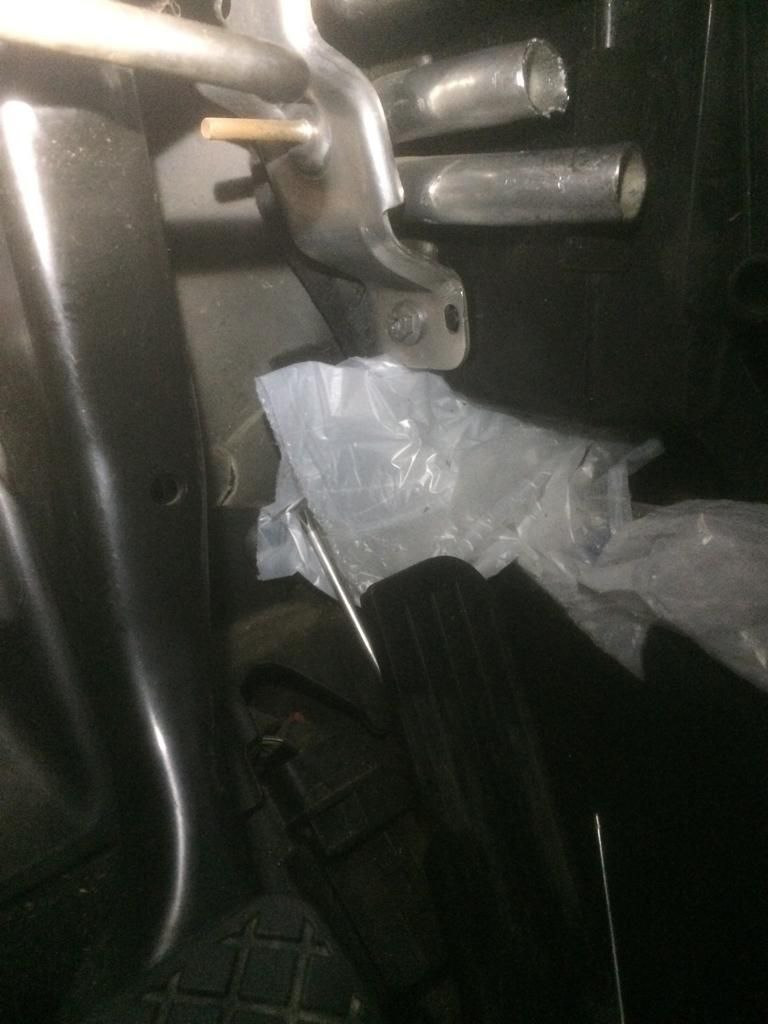 Течь антифриза в салоне устранена — Skoda Superb Mk2, 1,8 л, 2012 года ...